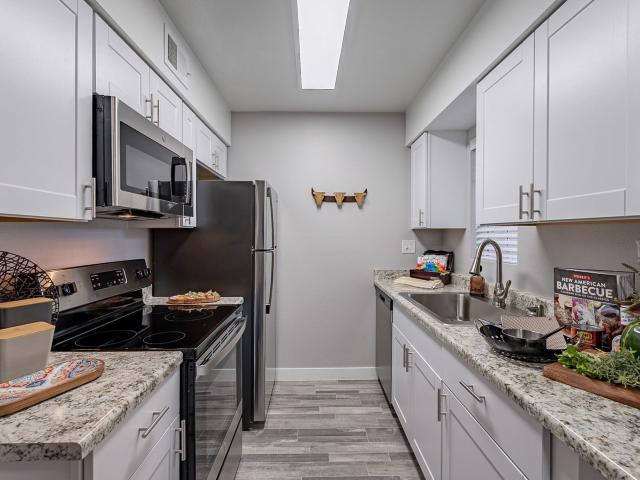 0 BR, 1 BA Apartment 2122 West Butler Drive Unit 141, Phoenix, AZ 85021