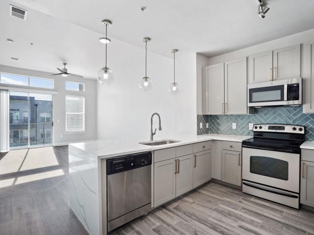 0 BR, 1 BA Apartment 2140 Medical District Drive Unit 3032, Dallas, TX 75235