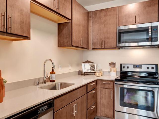 0 BR, 1 BA Apartment 2141 S Robinson Ave Unit C105, Milwaukee, WI 53207