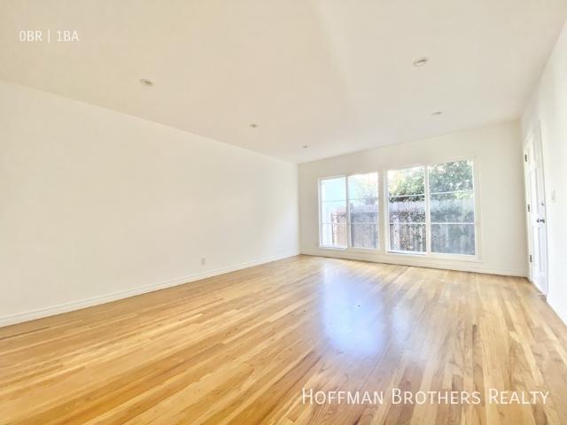 0 BR, 1 BA Apartment 2201 Oak St, Santa Monica, CA 90405