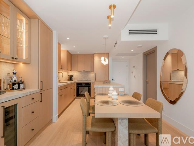 0 BR, 1 BA Apartment 2301 Collins Avenue, Unit 1527, Miami Beach, FL 33139