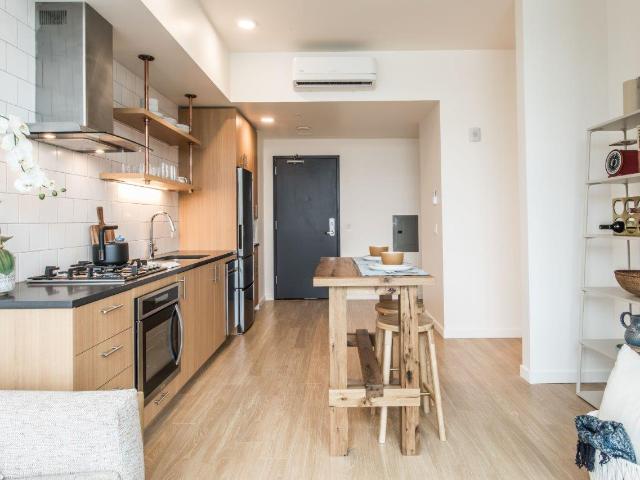 0 BR, 1 BA Apartment 230 SW Ash Street Unit 303, Portland, OR 97204