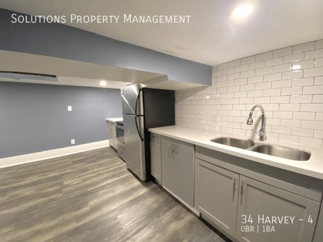 0 BR, 1 BA Apartment 34 Harvey, Hamilton, ON L8L 2L8