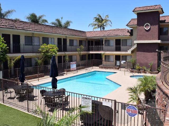 0 BR, 1 BA Apartment 3601 Rosecrans Avenue Unit 6, Hawthorne, CA 90250