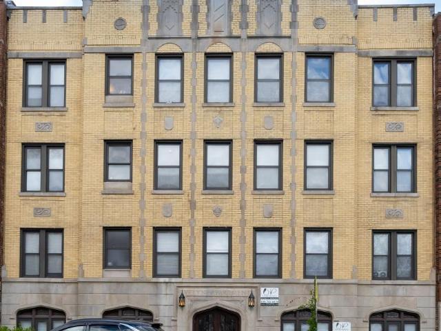 0 BR, 1 BA Apartment 37 Harrison Street Unit 37 405, Oak Park, IL 60304