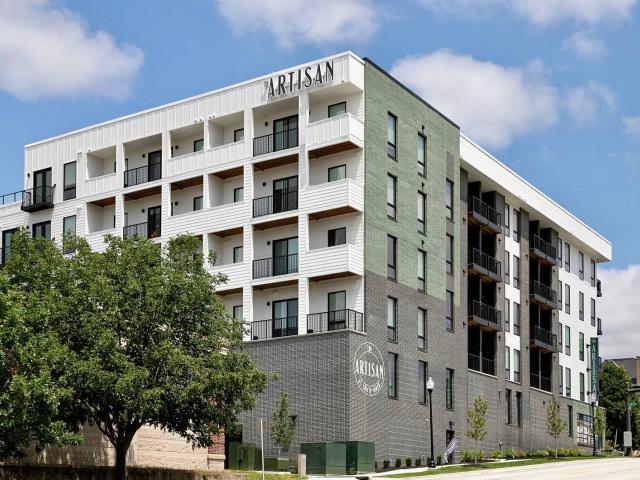 0 BR, 1 BA Apartment 3902 Dodge St Unit 235, Omaha, NE 68131