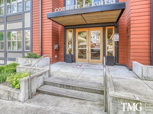 0 BR, 1 BA Apartment 3916 S Corbett Ave Unit 502, Portland, OR 97239