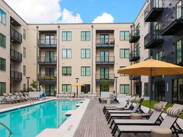 0 BR, 1 BA Apartment 300 E. Broad Street Unit 420, Savannah, GA 31401