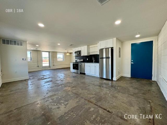0 BR, 1 BA Apartment 3100 Gillham Plaza, Kansas City, MO 64109