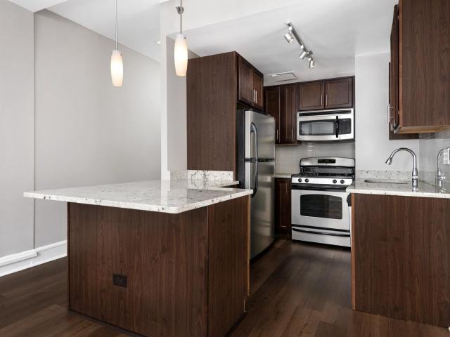 0 BR, 1 BA Apartment 3170 North Sheridan Road Unit 0611, Chicago, IL 60657