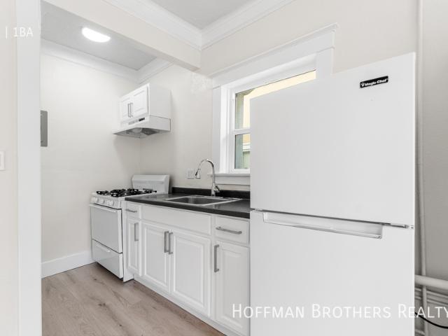 0 BR, 1 BA Apartment 323 W 4th St, Long Beach, CA 90802