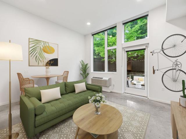0 BR, 1 BA Apartment 3301 Southeast Division Street Unit 404, Portland, OR 97202