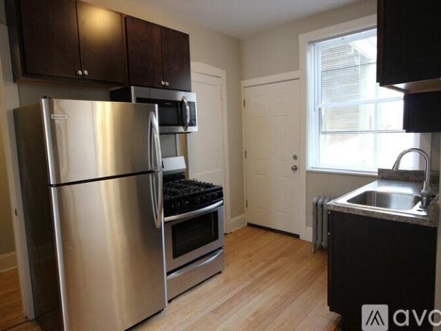 1 BR, 1 BA Apartment 4413 N La Crosse Ave, Unit 4411 #3, Chicago, IL 60630