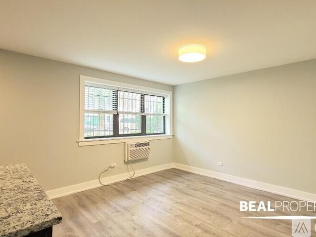 0 BR, 1 BA Apartment 445 W Barry Ave, Unit 105, Chicago, IL 60657