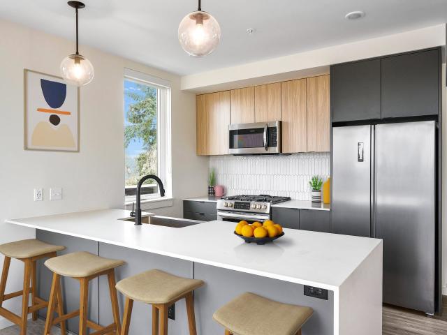 0 BR, 1 BA Apartment 4981 Southeast Woodstock Boulevard Unit 411, Portland, OR 97206