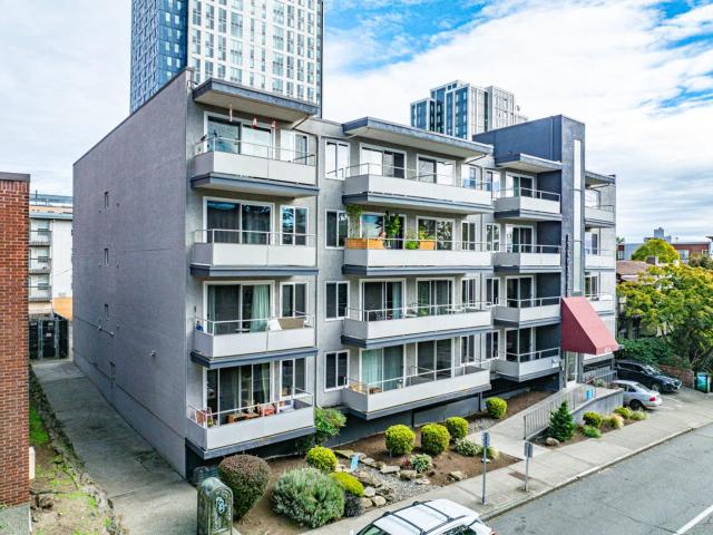 0 BR, 1 BA Apartment 4214 11th Avenue Northeast Unit 204, Seattle, WA 98105