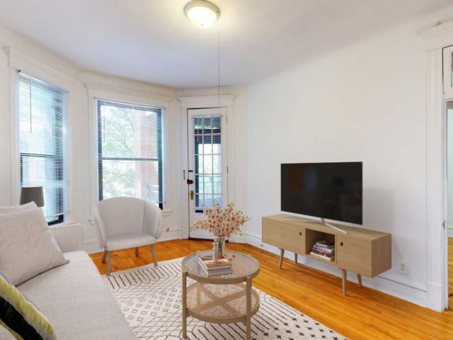 0 BR, 1 BA Apartment 5405 5407 South Woodlawn Avenue Unit 5405 3B, Chicago, IL 60615