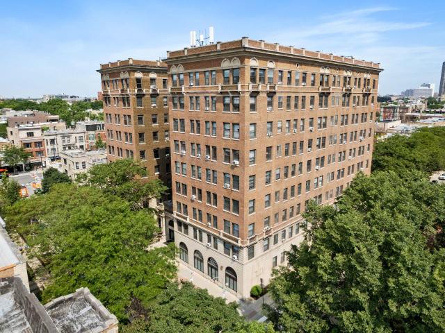 0 BR, 1 BA Apartment 540 West Briar Place Unit 540 2C, Chicago, IL 60657