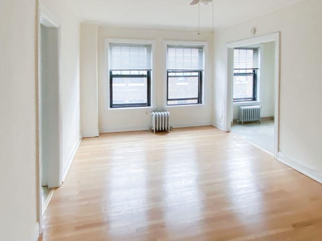 0 BR, 1 BA Apartment 540 West Briar Place Unit 540 2F, Chicago, IL 60657