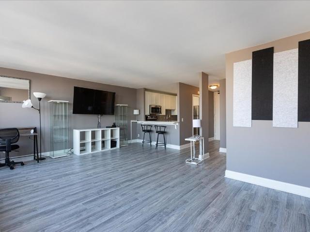 0 BR, 1 BA Apartment 5445 North Sheridan Chicago, IL 60640