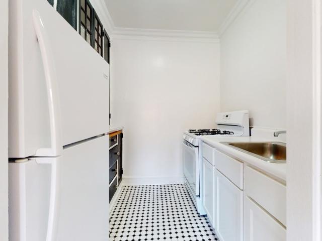 0 BR, 1 BA Apartment 5501 S. Cornell Ave Unit 07, Chicago, IL 60637