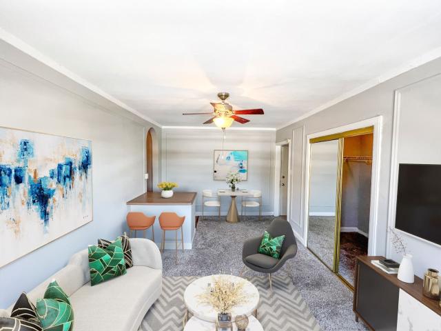 0 BR, 1 BA Apartment 5541 S Everett Avenue Unit 807, Chicago, IL 60637