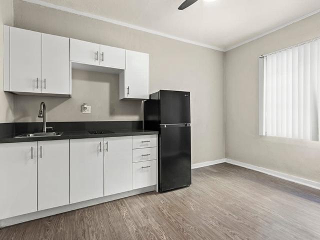 0 BR, 1 BA Apartment 5640 Santa Monica Blvd Unit 0249, Los Angeles, CA 90038