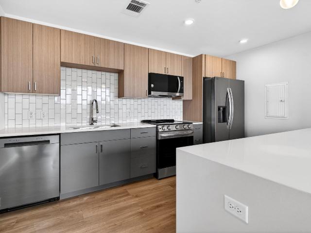 0 BR, 1 BA Apartment 505 East Emma Ave Unit P 304, Springdale, AR 72764