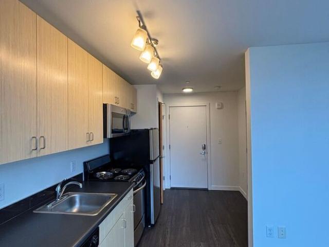 0 BR, 1 BA Apartment 5216 Brooklyn Ave NE, Seattle, WA 98105