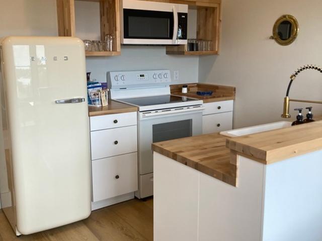 0 BR, 1 BA Apartment 52 Main St, Unit 9, New Castle, NH 03854