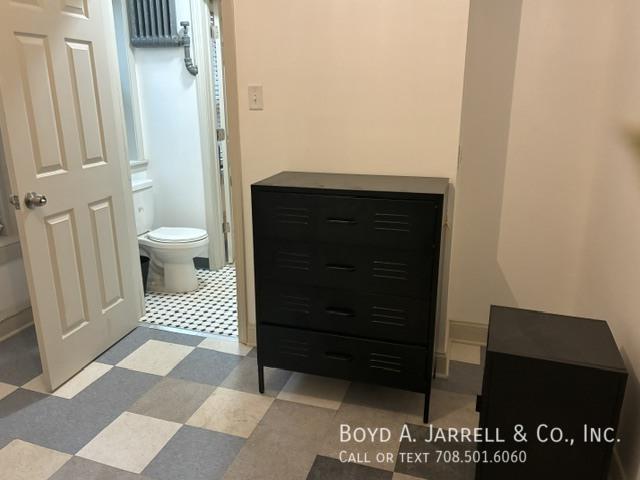 0 BR, 1 BA Apartment 5325 S Cornell Ave, Chicago, IL 60615
