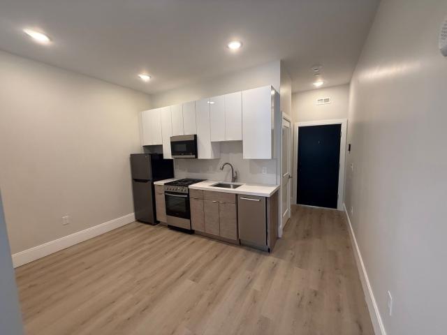 0 BR, 1 BA Apartment 66 Emerson st, Haverhill, MA 01830