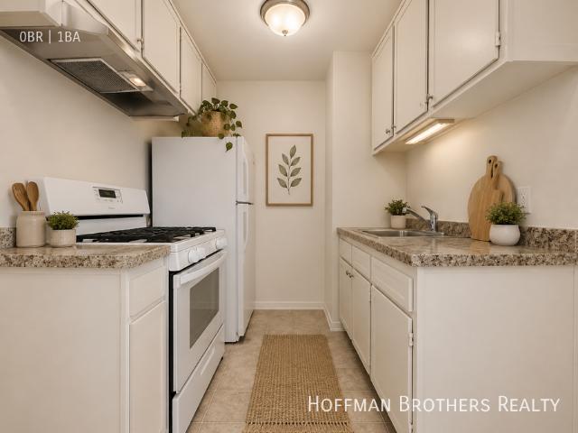 0 BR, 1 BA Apartment 6907 Whitsett Ave, Los Angeles, CA 91605