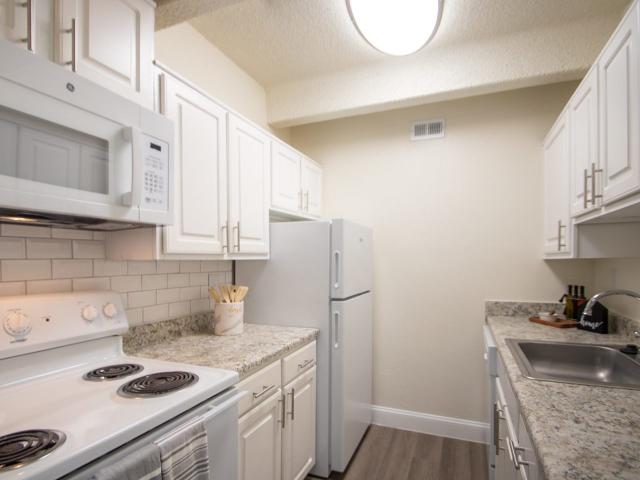 0 BR, 1 BA Apartment 6050 Ridgecrest Road Unit 329, Dallas, TX 75231