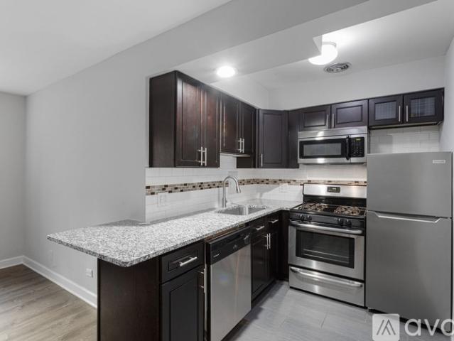 0 BR, 1 BA Apartment 6201 N Kenmore Ave, Unit 207, Chicago, IL 60660
