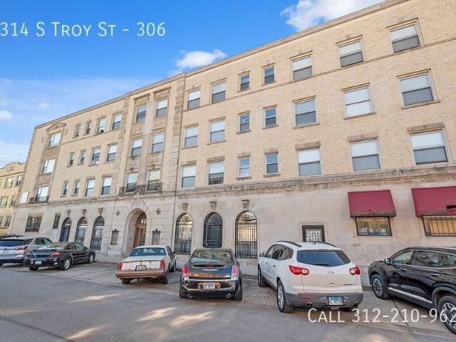 0 BR, 1 BA Apartment 6314 S Troy St, Chicago, IL 60629