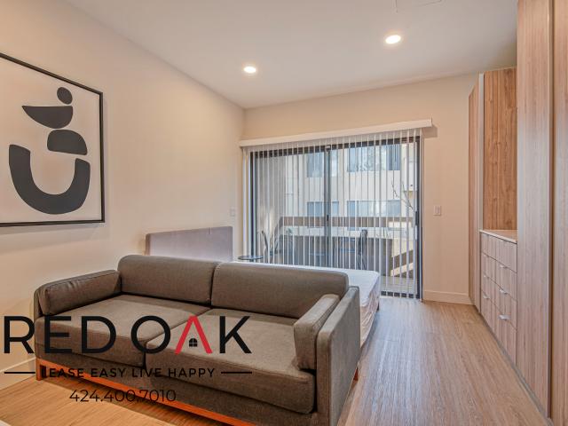 0 BR, 1 BA Apartment 7810 Topanga Canyon Blvd, Canoga Park, CA 91304
