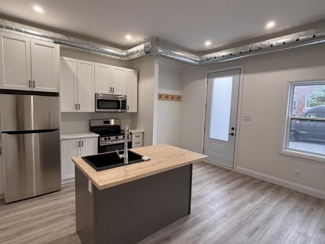 0 BR, 1 BA Apartment 84 Eccles Street 4, Ottawa, ON K1R 6S6