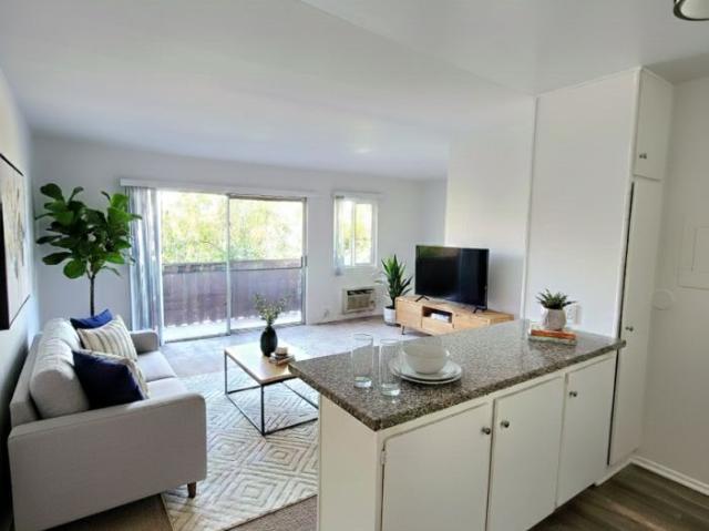 0 BR, 1 BA Apartment 8726 Independence Ave Unit 105I, Canoga Park, CA 91304
