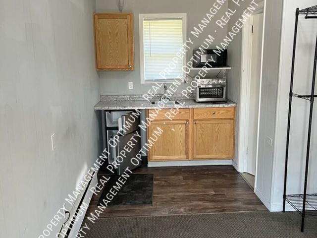 0 BR, 1 BA Apartment 806 W 5th St, Morris, MN 56267
