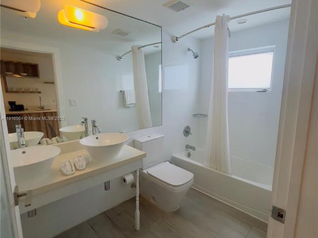 0 BR, 1 BA Apartment 8320 Harding Avenue, Miami Beach, FL 33141