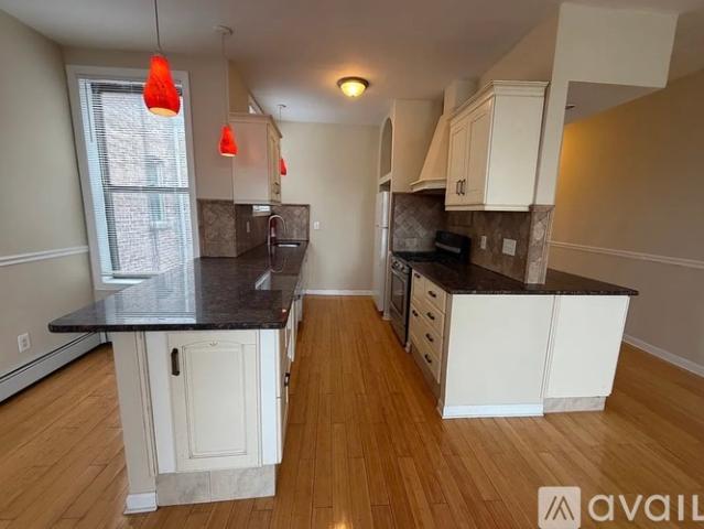 0 BR, 1 BA Apartment 998 Broadway, Unit 4, Bayonne, NJ 07002