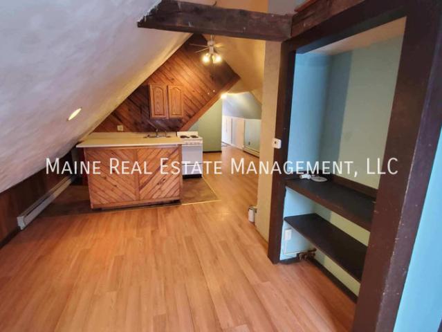 0 BR, 1 BA Apartment 90 Clinton Ave. Apt Winslow, ME 04901