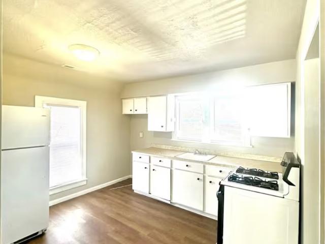 0 BR, 1 BA Apartment 910 Sahwatch St, Colorado Springs, CO 80903
