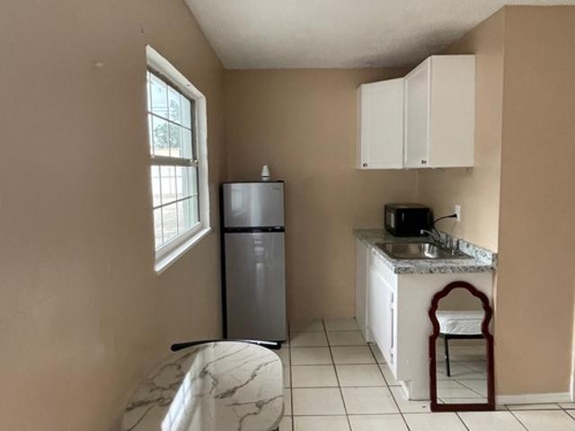 0 BR, 1 BA Apartment 911 West Waters Avenue, Unit Unit 4, Tampa, FL 33604