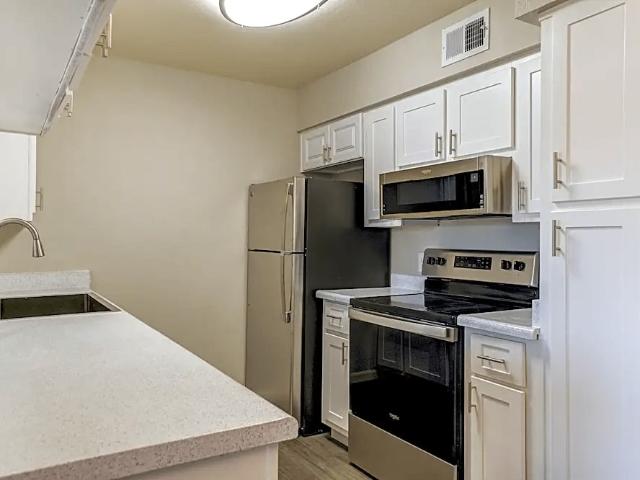0 BR, 1 BA Apartment 915 N 52nd St Unit 1050, Phoenix, AZ 85008