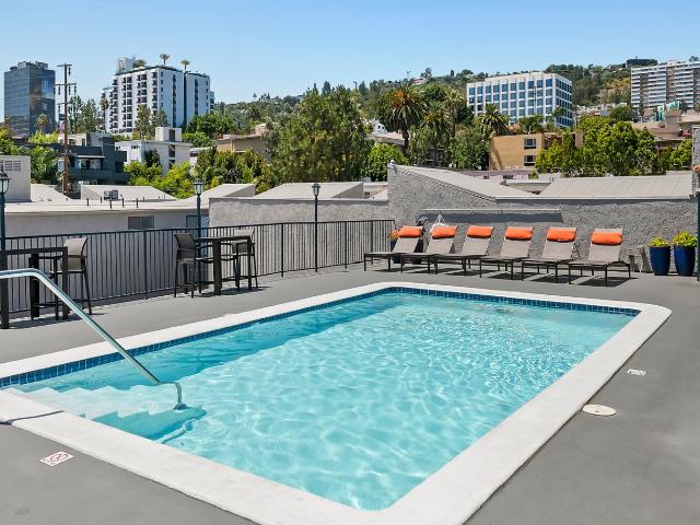 0 BR, 1 BA Apartment 930 North Palm Avenue Unit 306, West Hollywood, CA 90069