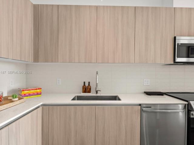 0 BR, 1 BA in Golden Pines