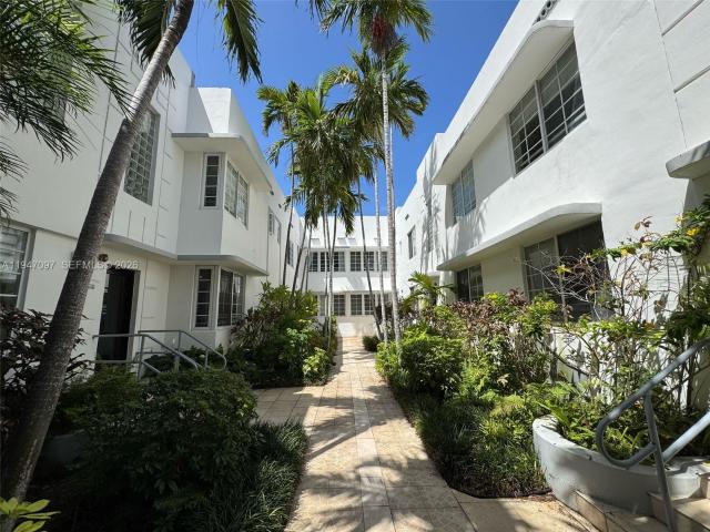 0 BR, 1 BA in Flamingo Lummus