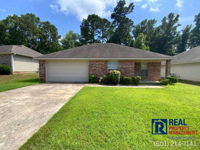 3 BR, 2 BA Apartment 7503 Royal Oaks Drive, Little Rock, AR 72209